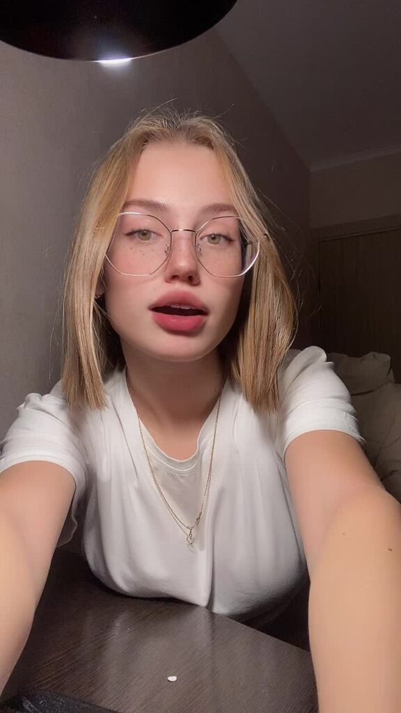 Чапаева - слив chapaeva из тт голых фото и видео тиктокерши